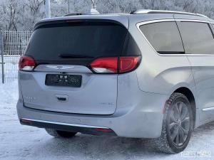 Grey Chrysler Pacifica 2020 in Taurage, with an engine capacity of 3.60 L and mileage of 80 thousand km for 21700 €, photo 7 on AUTOMOTO.COM.LV