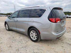 Grey Chrysler Pacifica 2020 in Kaunas, with an engine capacity of 3.60 L and mileage of 150 thousand km for 15999 €, photo 17 on AUTOMOTO.COM.LV