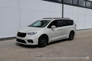 Pelēks Chrysler Pacifica 2020 Kretinga, ar dzinēja tilpumu 3.61 L un nobraukumu 84 tūkst. km par 24499 €, foto 17 vietnē AUTOMOTO.COM.LV