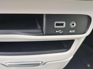 Grey Chrysler Pacifica 2020 in Kretinga, with an engine capacity of 3.60 L and mileage of 200 thousand km for 15799 €, photo 36 on AUTOMOTO.COM.LV