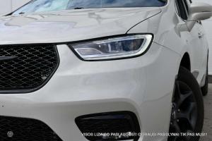Grey Chrysler Pacifica 2020 in Kretinga, with an engine capacity of 3.61 L and mileage of 84 thousand km for 24499 €, photo 8 on AUTOMOTO.COM.LV