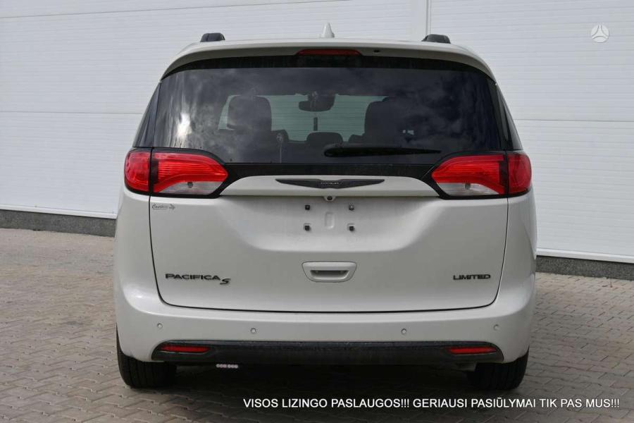 Grey Chrysler Pacifica 2020 in Kretinga, with an engine capacity of 3.61 L and mileage of 84 thousand km for 24499 €, photo 12 on AUTOMOTO.COM.LV