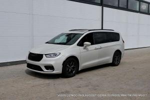 Grey Chrysler Pacifica 2020 in Kretinga, with an engine capacity of 3.61 L and mileage of 84 thousand km for 24499 €, photo 17 on AUTOMOTO.COM.LV