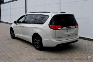 Grey Chrysler Pacifica 2020 in Kretinga, with an engine capacity of 3.61 L and mileage of 84 thousand km for 24499 €, photo 18 on AUTOMOTO.COM.LV