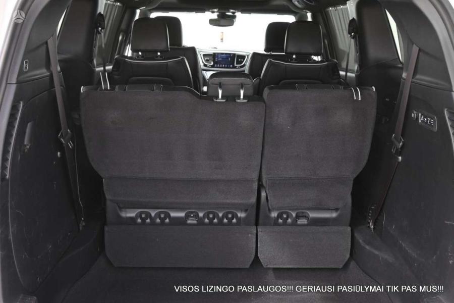 Grey Chrysler Pacifica 2020 in Kretinga, with an engine capacity of 3.61 L and mileage of 84 thousand km for 24499 €, photo 20 on AUTOMOTO.COM.LV
