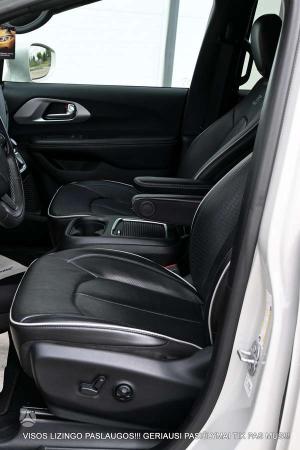 Grey Chrysler Pacifica 2020 in Kretinga, with an engine capacity of 3.61 L and mileage of 84 thousand km for 24499 €, photo 25 on AUTOMOTO.COM.LV