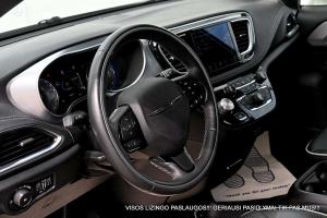 Grey Chrysler Pacifica 2020 in Kretinga, with an engine capacity of 3.61 L and mileage of 84 thousand km for 24499 €, photo 30 on AUTOMOTO.COM.LV