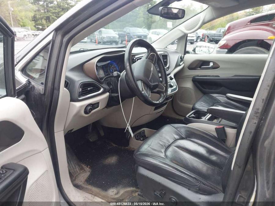 Pelēks Chrysler Pacifica 2020 Telšiai, ar dzinēja tilpumu 3.61 L un nobraukumu 200 tūkst. km par 6800 €, foto 7 vietnē AUTOMOTO.COM.LV