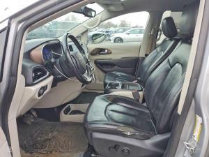 Pelēks Chrysler Pacifica 2020 Telšiai, ar dzinēja tilpumu 3.61 L un nobraukumu 200 tūkst. km par 6800 €, foto 15 vietnē AUTOMOTO.COM.LV