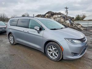 Pelēks Chrysler Pacifica 2020 Telšiai, ar dzinēja tilpumu 3.61 L un nobraukumu 200 tūkst. km par 6800 €, foto 21 vietnē AUTOMOTO.COM.LV