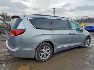 Pelēks Chrysler Pacifica 2020 Telšiai, ar dzinēja tilpumu 3.61 L un nobraukumu 200 tūkst. km par 6800 €, foto 24 vietnē AUTOMOTO.COM.LV