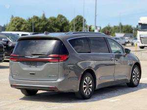 Pelēks Chrysler Pacifica 2021 Šauļi, ar dzinēja tilpumu 3.61 L un nobraukumu 138 tūkst. km par 15500 €, foto 5 vietnē AUTOMOTO.COM.LV