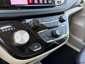 Pelēks Chrysler Pacifica 2021 Šauļi, ar dzinēja tilpumu 3.61 L un nobraukumu 138 tūkst. km par 15500 €, foto 13 vietnē AUTOMOTO.COM.LV