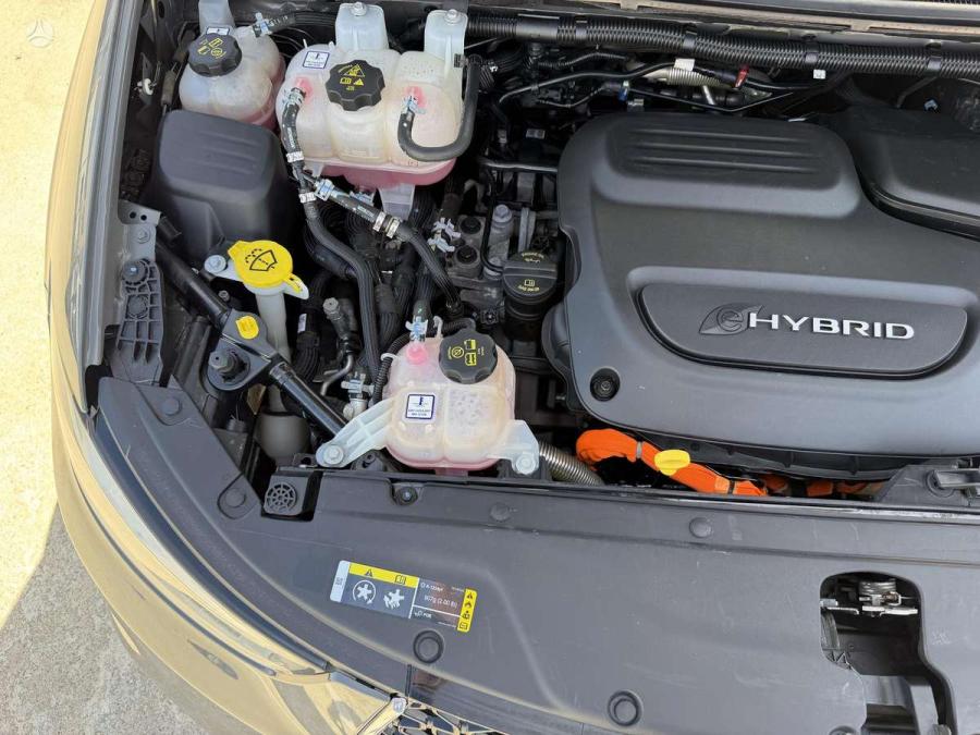 Pelēks Chrysler Pacifica 2021 Šauļi, ar dzinēja tilpumu 3.61 L un nobraukumu 138 tūkst. km par 15500 €, foto 25 vietnē AUTOMOTO.COM.LV