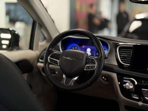 Pelēks Chrysler Pacifica 2021 Klaipėda, ar dzinēja tilpumu 3.61 L un nobraukumu 129 tūkst. km par 22500 €, foto 20 vietnē AUTOMOTO.COM.LV