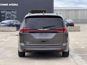 Pelēks Chrysler Pacifica 2021 Šauļi, ar dzinēja tilpumu 3.61 L un nobraukumu 140 tūkst. km par 11900 €, foto 6 vietnē AUTOMOTO.COM.LV