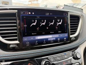 Pelēks Chrysler Pacifica 2021 Šauļi, ar dzinēja tilpumu 3.61 L un nobraukumu 140 tūkst. km par 11900 €, foto 12 vietnē AUTOMOTO.COM.LV