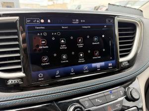 Pelēks Chrysler Pacifica 2021 Šauļi, ar dzinēja tilpumu 3.61 L un nobraukumu 140 tūkst. km par 11900 €, foto 13 vietnē AUTOMOTO.COM.LV