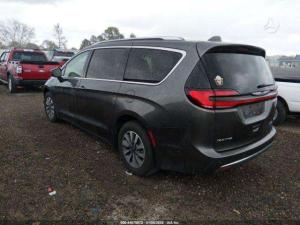 Pelēks Chrysler Pacifica 2021 Klaipėda, ar dzinēja tilpumu 3.61 L un nobraukumu 171 tūkst. km par 14300 €, foto 4 vietnē AUTOMOTO.COM.LV