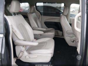 Pelēks Chrysler Pacifica 2021 Klaipėda, ar dzinēja tilpumu 3.61 L un nobraukumu 171 tūkst. km par 14300 €, foto 9 vietnē AUTOMOTO.COM.LV