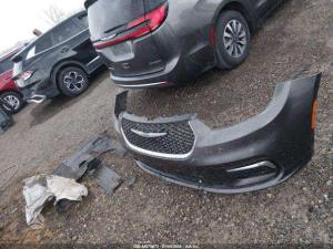Pelēks Chrysler Pacifica 2021 Klaipėda, ar dzinēja tilpumu 3.61 L un nobraukumu 171 tūkst. km par 14300 €, foto 12 vietnē AUTOMOTO.COM.LV