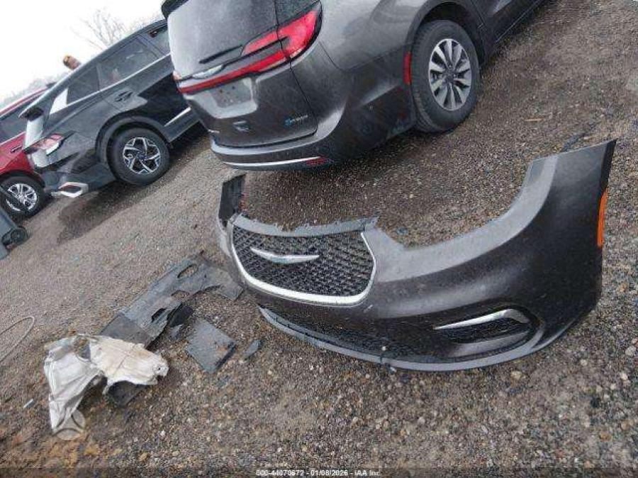 Pelēks Chrysler Pacifica 2021 Klaipėda, ar dzinēja tilpumu 3.61 L un nobraukumu 171 tūkst. km par 14300 €, foto 12 vietnē AUTOMOTO.COM.LV
