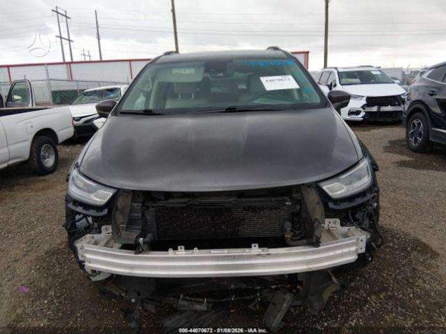 Pelēks Chrysler Pacifica 2021 Klaipėda, ar dzinēja tilpumu 3.61 L un nobraukumu 171 tūkst. km par 14300 €, foto 13 vietnē AUTOMOTO.COM.LV