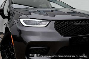 Grey Chrysler Pacifica 2021 in Kretinga, with an engine capacity of 3.60 L and mileage of 220 thousand km for 17450 €, photo 8 on AUTOMOTO.COM.LV