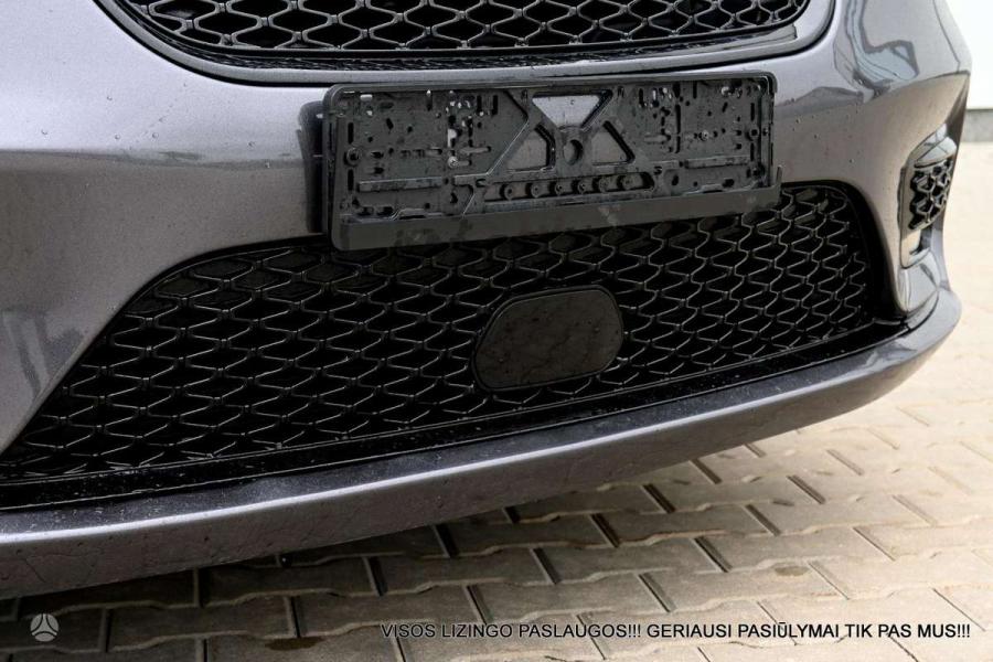 Grey Chrysler Pacifica 2021 in Kretinga, with an engine capacity of 3.60 L and mileage of 220 thousand km for 17450 €, photo 9 on AUTOMOTO.COM.LV