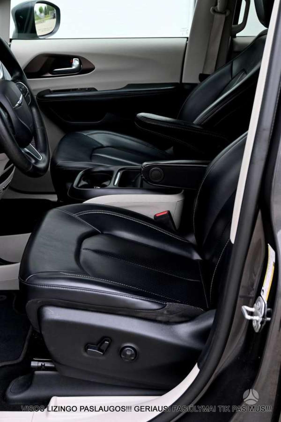 Grey Chrysler Pacifica 2021 in Kretinga, with an engine capacity of 3.60 L and mileage of 220 thousand km for 17450 €, photo 23 on AUTOMOTO.COM.LV