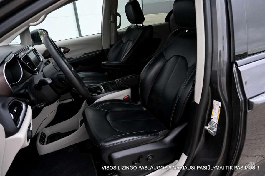 Grey Chrysler Pacifica 2021 in Kretinga, with an engine capacity of 3.60 L and mileage of 220 thousand km for 17450 €, photo 24 on AUTOMOTO.COM.LV