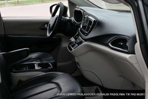 Grey Chrysler Pacifica 2021 in Kretinga, with an engine capacity of 3.60 L and mileage of 220 thousand km for 17450 €, photo 29 on AUTOMOTO.COM.LV
