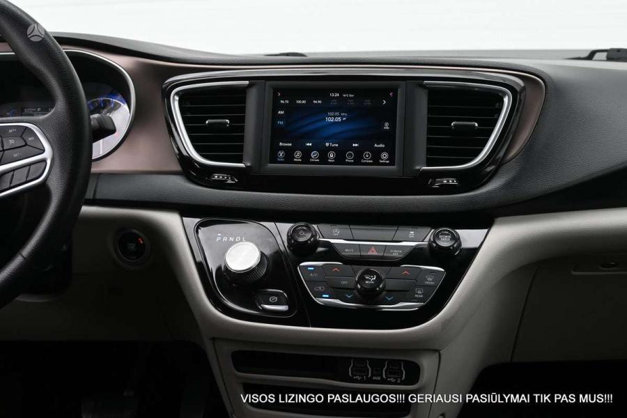 Grey Chrysler Pacifica 2021 in Kretinga, with an engine capacity of 3.60 L and mileage of 220 thousand km for 17450 €, photo 35 on AUTOMOTO.COM.LV