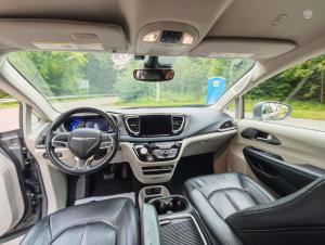 Pelēks Chrysler Pacifica 2021 Kauņa, ar dzinēja tilpumu 3.61 L un nobraukumu 175 tūkst. km par 20500 €, foto 16 vietnē AUTOMOTO.COM.LV