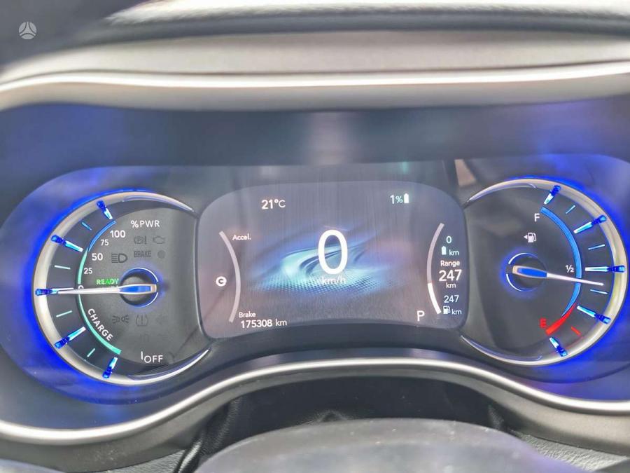 Pelēks Chrysler Pacifica 2021 Kauņa, ar dzinēja tilpumu 3.61 L un nobraukumu 175 tūkst. km par 20500 €, foto 19 vietnē AUTOMOTO.COM.LV