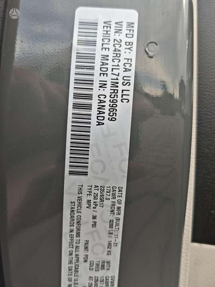 Pelēks Chrysler Pacifica 2021 Kauņa, ar dzinēja tilpumu 3.61 L un nobraukumu 175 tūkst. km par 20500 €, foto 26 vietnē AUTOMOTO.COM.LV