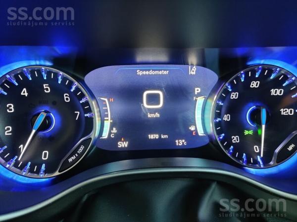 Pelēks Chrysler Pacifica 2022 Rīga, ar dzinēja tilpumu 3.60 L un nobraukumu 32 tūkst. km par 32000 €, foto 6 vietnē AUTOMOTO.COM.LV
