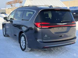Pelēks Chrysler Pacifica 2022 Šauļi, ar dzinēja tilpumu 3.61 L un nobraukumu 159 tūkst. km par 13400 €, foto 4 vietnē AUTOMOTO.COM.LV