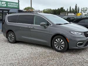 Grey Chrysler Pacifica 2022 in Kretinga, with an engine capacity of 3.61 L and mileage of 50 thousand km for 24999 €, photo 13 on AUTOMOTO.COM.LV