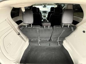 Grey Chrysler Pacifica 2022 in Kretinga, with an engine capacity of 3.61 L and mileage of 50 thousand km for 24999 €, photo 37 on AUTOMOTO.COM.LV