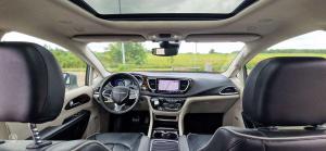 Pelēks Chrysler Pacifica 2022 Klaipėda, ar dzinēja tilpumu 3.60 L un nobraukumu 65 tūkst. km par 27350 €, foto 30 vietnē AUTOMOTO.COM.LV