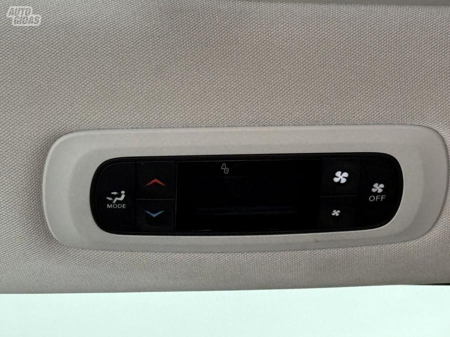 Grey Chrysler Pacifica 2022 in Kretinga, with an engine capacity of 3.60 L and mileage of 50 thousand km for 24999 €, photo 35 on AUTOMOTO.COM.LV