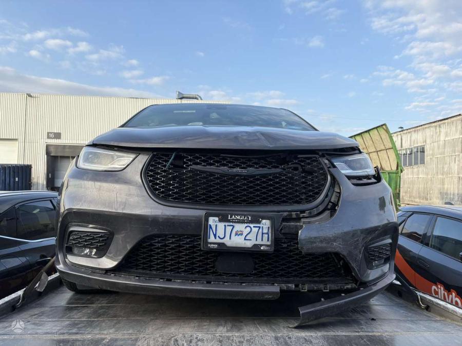 Pelēks Chrysler Pacifica 2022 Kauņa, ar dzinēja tilpumu 3.60 L un nobraukumu 80 tūkst. km par 13900 €, foto 8 vietnē AUTOMOTO.COM.LV