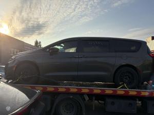 Pelēks Chrysler Pacifica 2022 Kauņa, ar dzinēja tilpumu 3.60 L un nobraukumu 80 tūkst. km par 13900 €, foto 9 vietnē AUTOMOTO.COM.LV