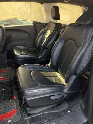 Pelēks Chrysler Pacifica 2022 Kauņa, ar dzinēja tilpumu 3.60 L un nobraukumu 80 tūkst. km par 13900 €, foto 11 vietnē AUTOMOTO.COM.LV