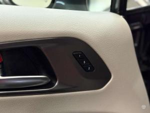 Pelēks Chrysler Pacifica 2022 Viļņa, ar dzinēja tilpumu 3.60 L un nobraukumu 115 tūkst. km par 29900 €, foto 14 vietnē AUTOMOTO.COM.LV