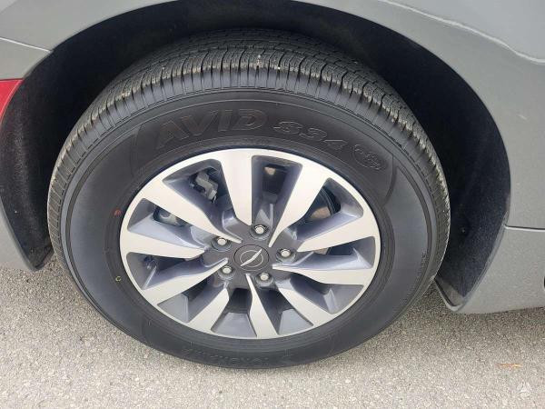 Grey Chrysler Pacifica 2022 in Klaipeda, with an engine capacity of 3.60 L and mileage of 149 thousand km for 21000 €, photo 6 on AUTOMOTO.COM.LV