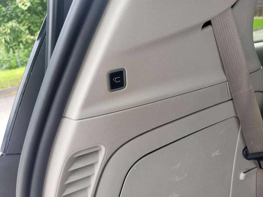 Grey Chrysler Pacifica 2022 in Klaipeda, with an engine capacity of 3.60 L and mileage of 149 thousand km for 21000 €, photo 19 on AUTOMOTO.COM.LV