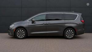 Pelēks Chrysler Pacifica 2022 Kretinga, ar dzinēja tilpumu 3.61 L un nobraukumu 187 tūkst. km par 19999 €, foto 9 vietnē AUTOMOTO.COM.LV