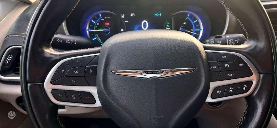 Pelēks Chrysler Pacifica 2022 Kretinga, ar dzinēja tilpumu 3.61 L un nobraukumu 187 tūkst. km par 19999 €, foto 15 vietnē AUTOMOTO.COM.LV